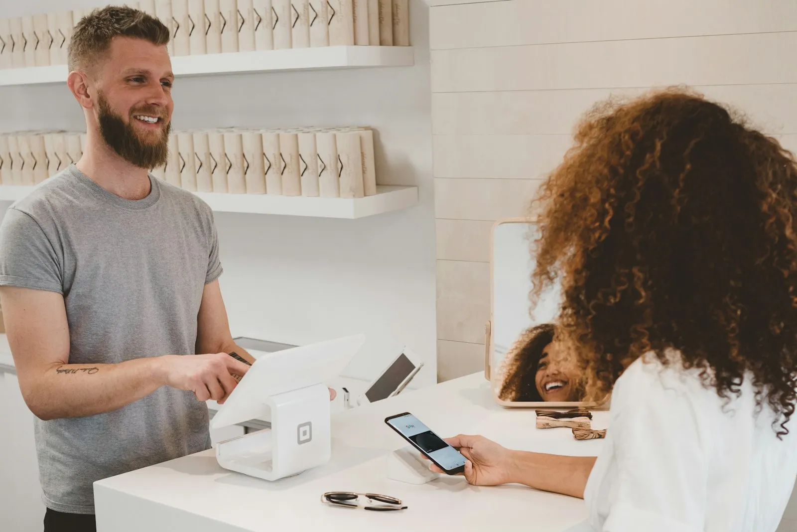 Australian Consumer Law Rights: Complete Guide + Free Legal Help | ezylegal